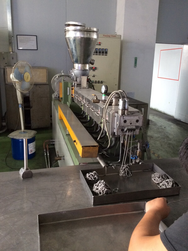 Thinking in Skeleton: metal injection molding - Latest Open Tech From Seeed