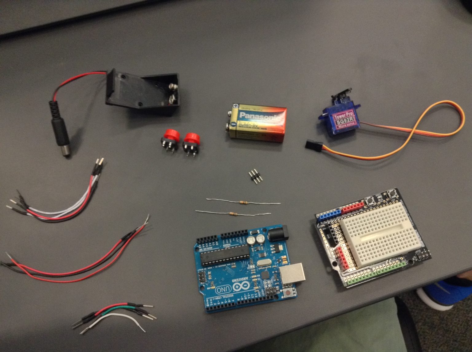 How Micro Servo Motors Work: Guide for Beginners